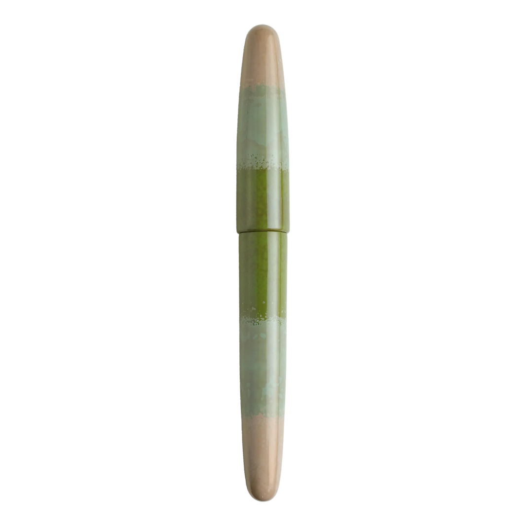 Urushi Fountain Pen by Yoko Hirota | Traditional Japanese Lacquer Art